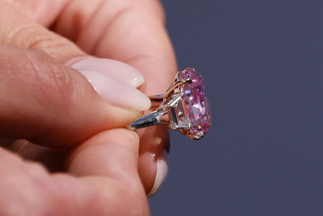 Sotheby's to auction most expensive pink diamond in history - UAE Times