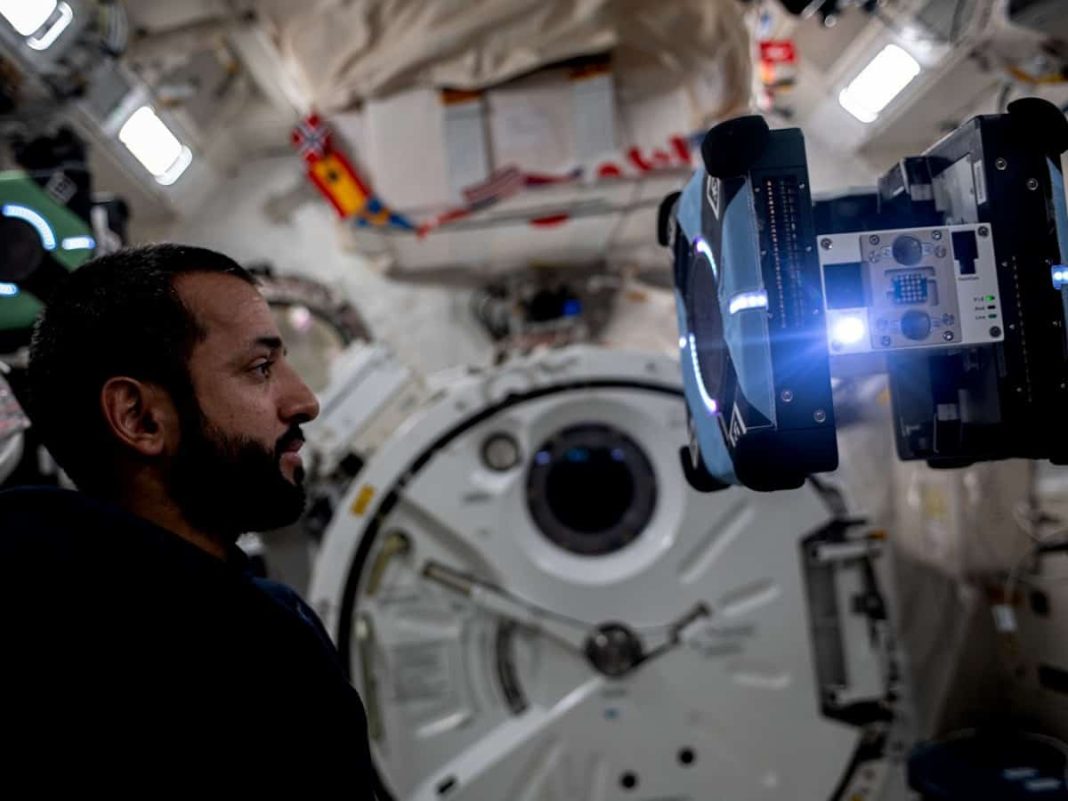 UAE Astronaut Sultan Al Neyadi introduces his 'friend' in space - UAE Times